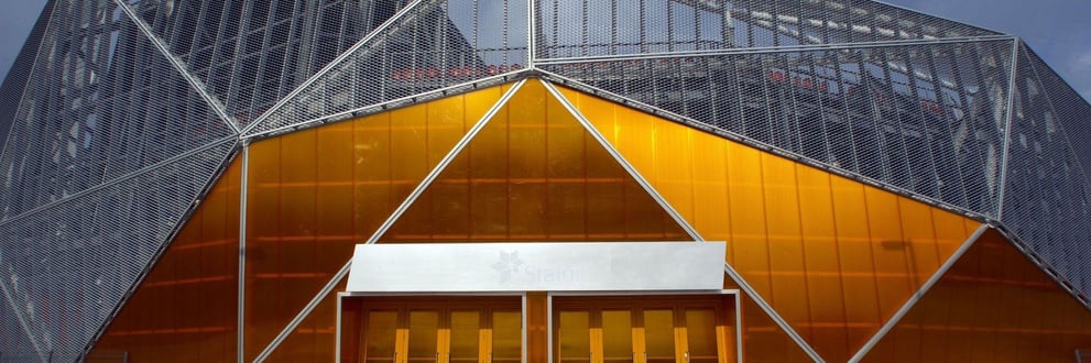 LEXAN ™ THERMOCLICK ™ 시트 건물 외관 시스템